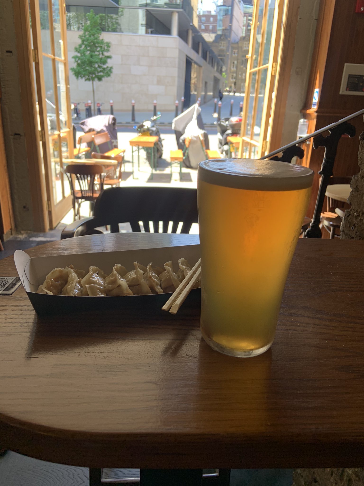 About Us | Farringdon Tap